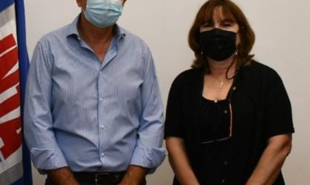 El INYM acompañó la asunción del nuevo Director de INTA Misiones El INYM acompañó la asunción del nuevo Director de INTA Misiones